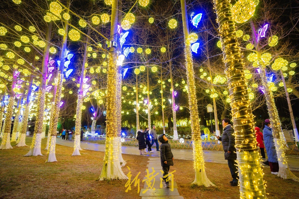 Jinan attractions light up for Spring Festival_news_english_QiluNet